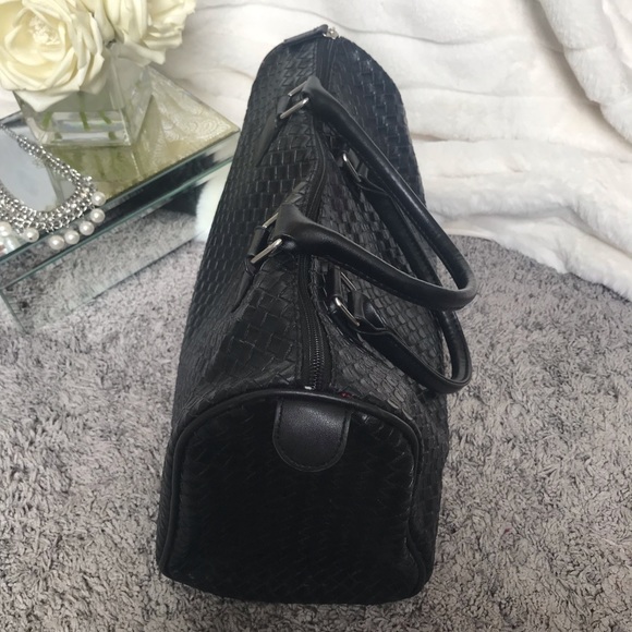 Paris Hilton | Bags | Classy Woven Duffel Bag Purse | Poshmark